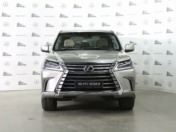 Купить б/у Lexus LX III Рестайлинг 2 450d 4.5d AT (272 л.с.) 4WD дизель автомат в Москве: серый ...