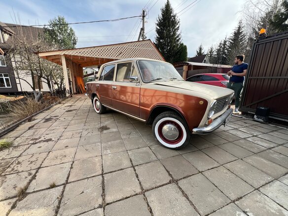 Купить б/у Lada (ВАЗ) 2101 1970-1988 21013 1.2 MT (64 л.с.) бензин механика в Москве: бежевый ...