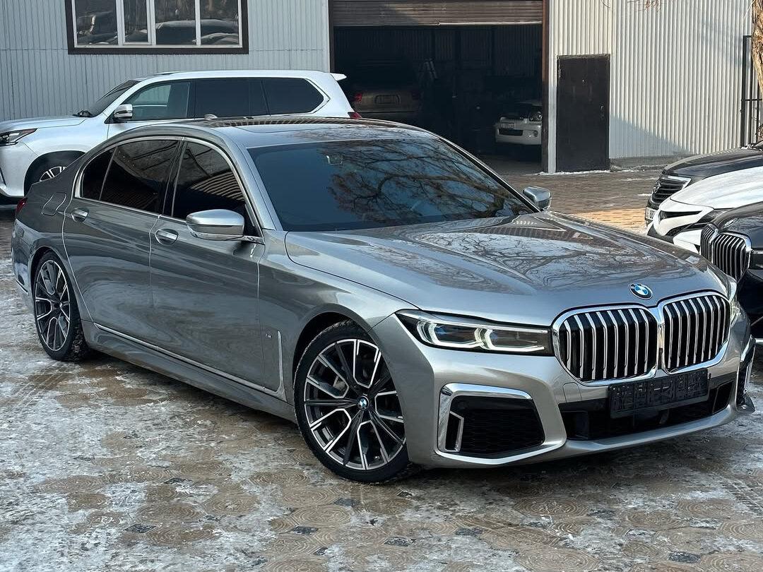 Купить б/у BMW 7 серии VI (G11/G12) Рестайлинг 740Li xDrive 3.0 AT (340 ...