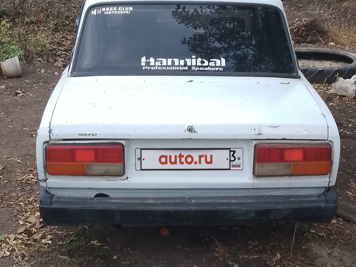 Купить б/у Lada (ВАЗ) 2107 1982-2012 1.5 MT (72 л.с.) бензин механика в Каневской: белый Лада ...