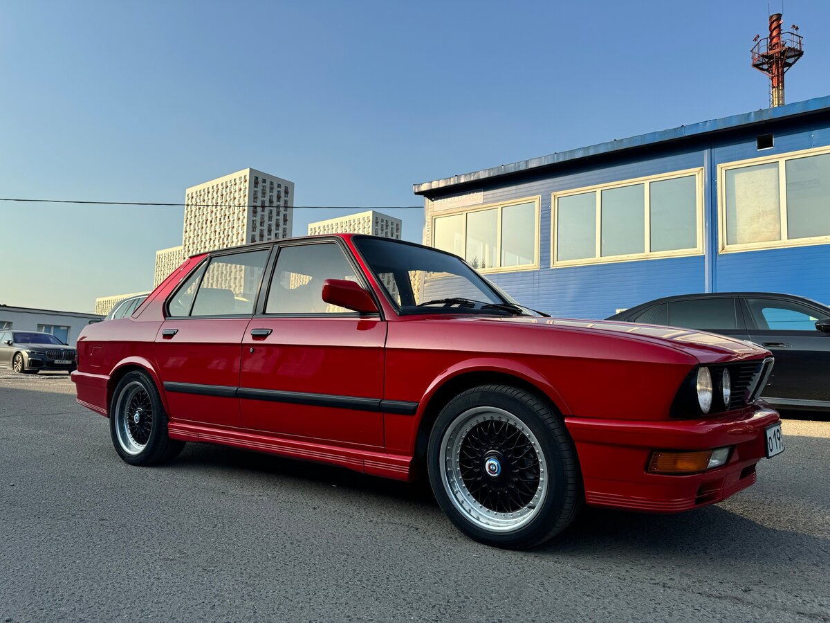 Купить б/у BMW 5 серии II (E28) 525E 2.7 MT (125 л.с.) бензин механика ...