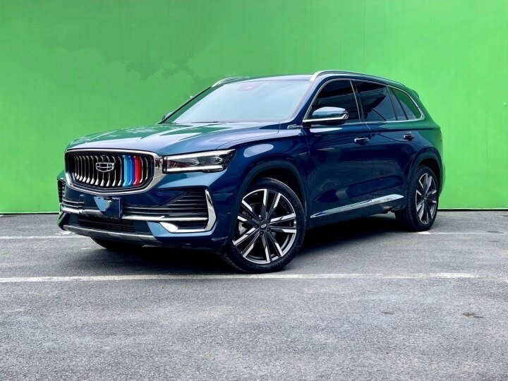 Купить б/у Geely Monjaro 2021-2024 2.0 AT (238 л.с.) 4WD бензин автомат ...