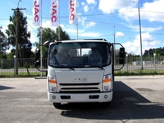 Купить новый JAC N90 дизель механика в Рязани: белый бортовой грузовик 2023 года на Авто.ру ID ...