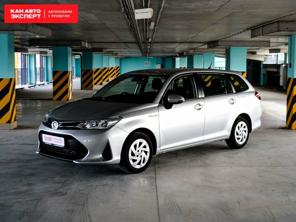 Купить б/у Toyota Corolla XI (E160, E170, E180) Рестайлинг 1 Fielder 1 ...