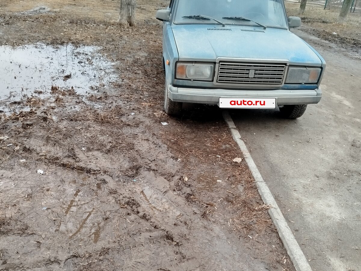Купить б/у Lada (ВАЗ) 2107 1982-2012 1.5 MT (68 л.с.) бензин механика в Тольятти: голубой Лада ...