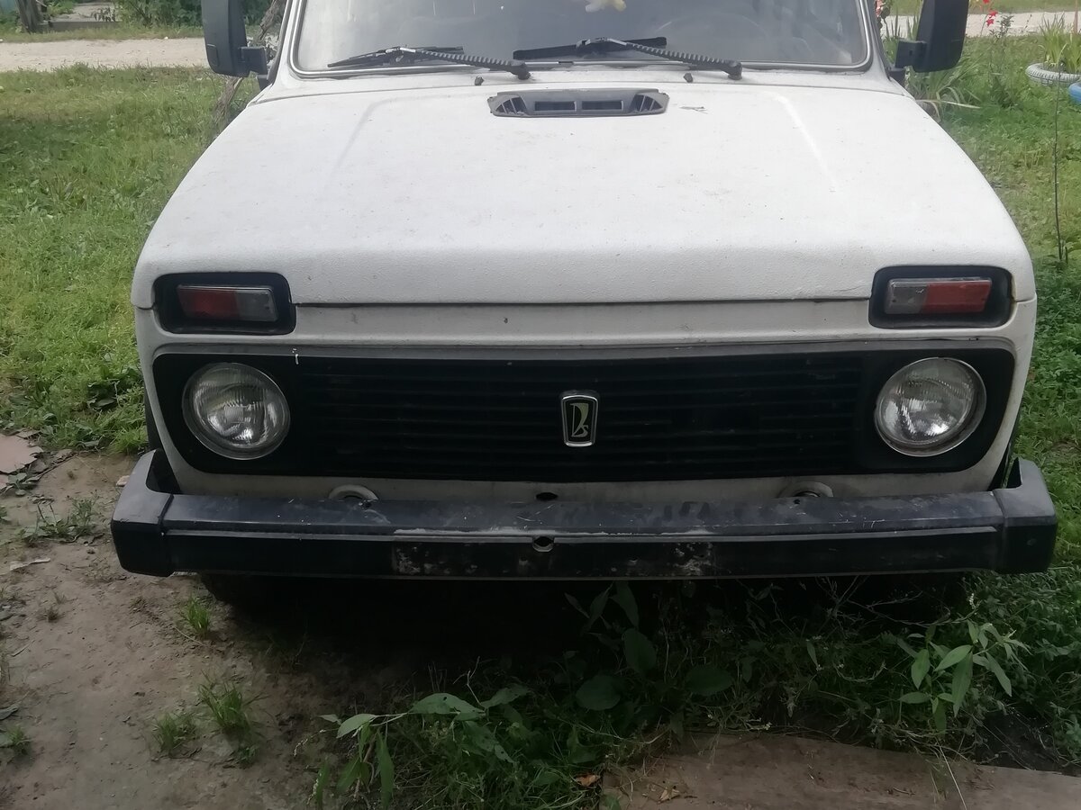 Купить б/у Lada (ВАЗ) 2121 (4x4) I 1.6 MT (80 л.с.) 4WD бензин механика в Степанцеве: белый Лада ...