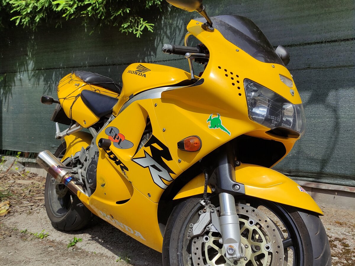 Купить б/у Honda CBR 919RR Fireblade в Санкт-Петербурге: жёлтый спорт ...