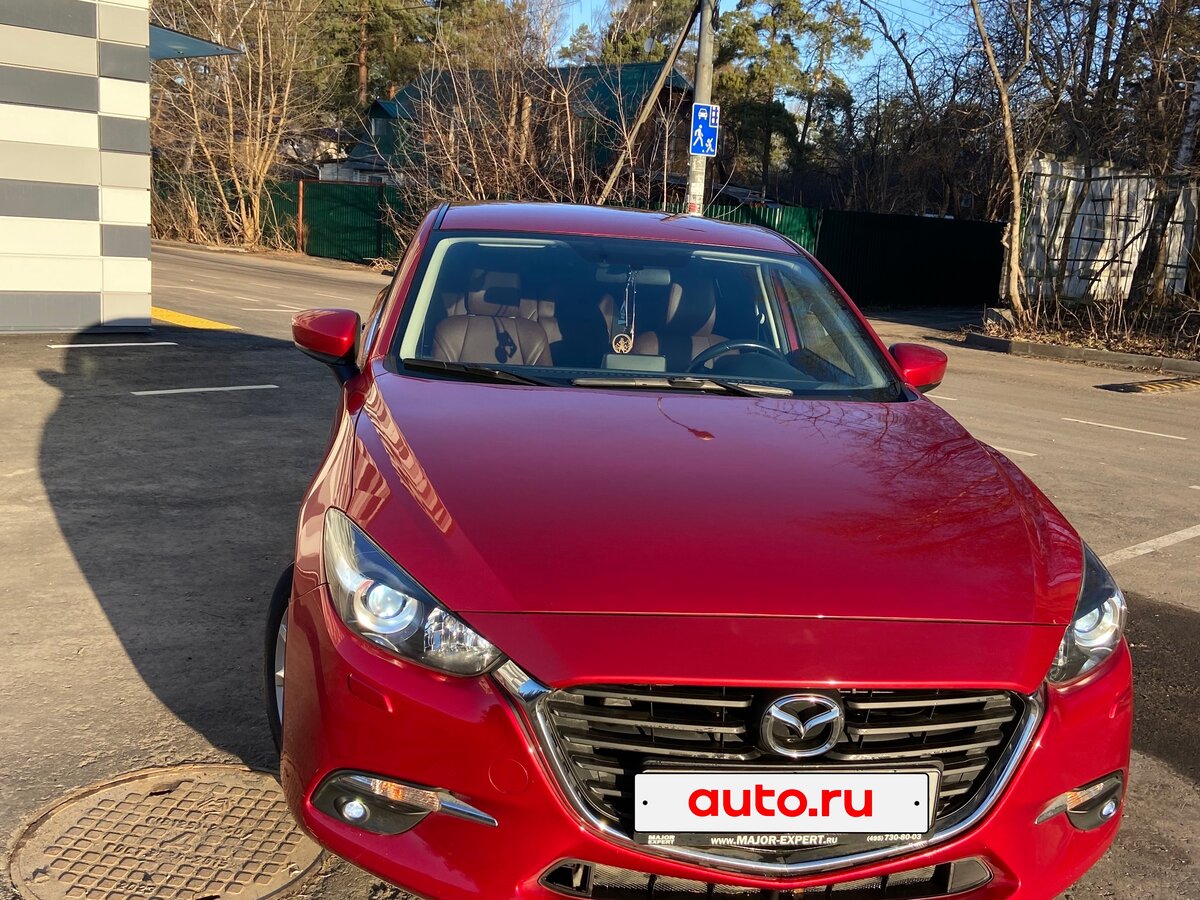 Купить б/у Mazda 3 III (BM) Рестайлинг 1.5 AT (120 л.с.) бензин автомат в Видном: красный Мазда ...