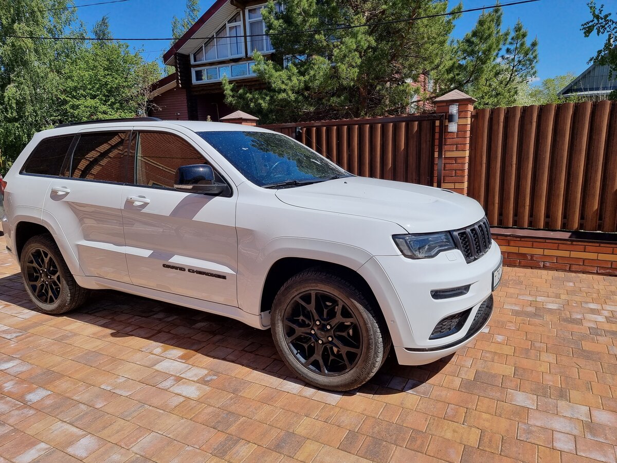 Купить б/у Jeep Grand Cherokee IV (WK2) Рестайлинг 3.0 AT (238 л.с ...