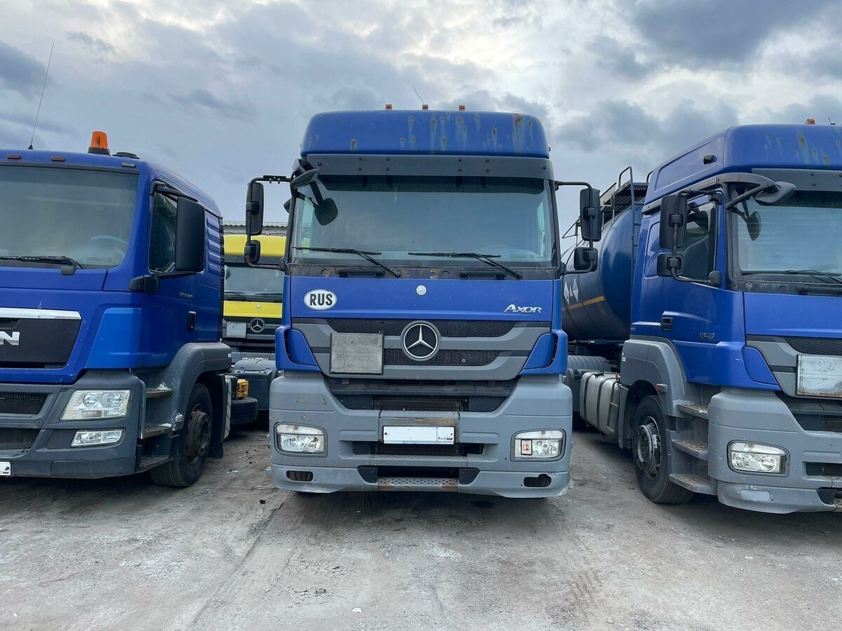 Купить б/у Mercedes-Benz Axor дизель полуавтомат в Москве: синий 2012 ...