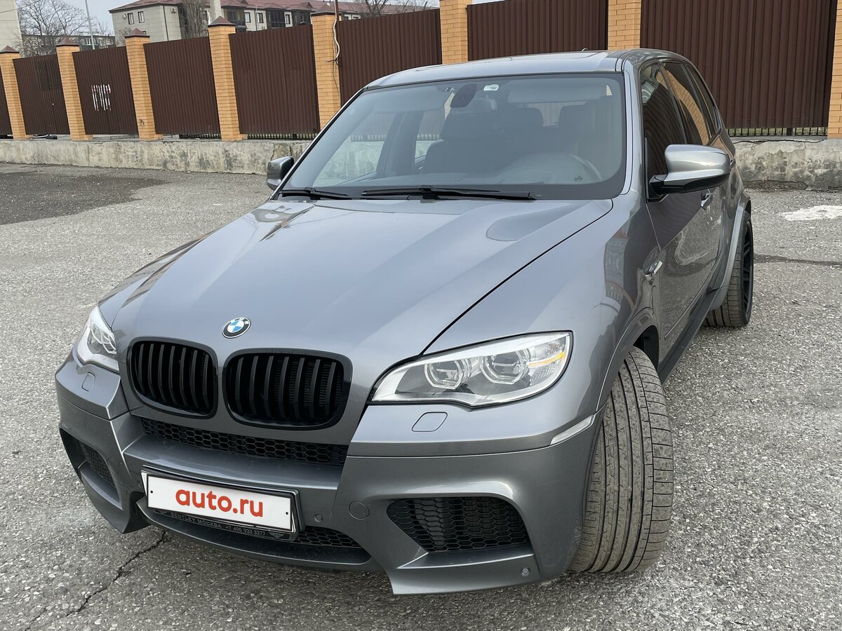 Купить б/у BMW X5 M I (E70) 4.4 AT (555 л.с.) 4WD бензин автомат в Грозном: серый БМВ Х5 М I ...