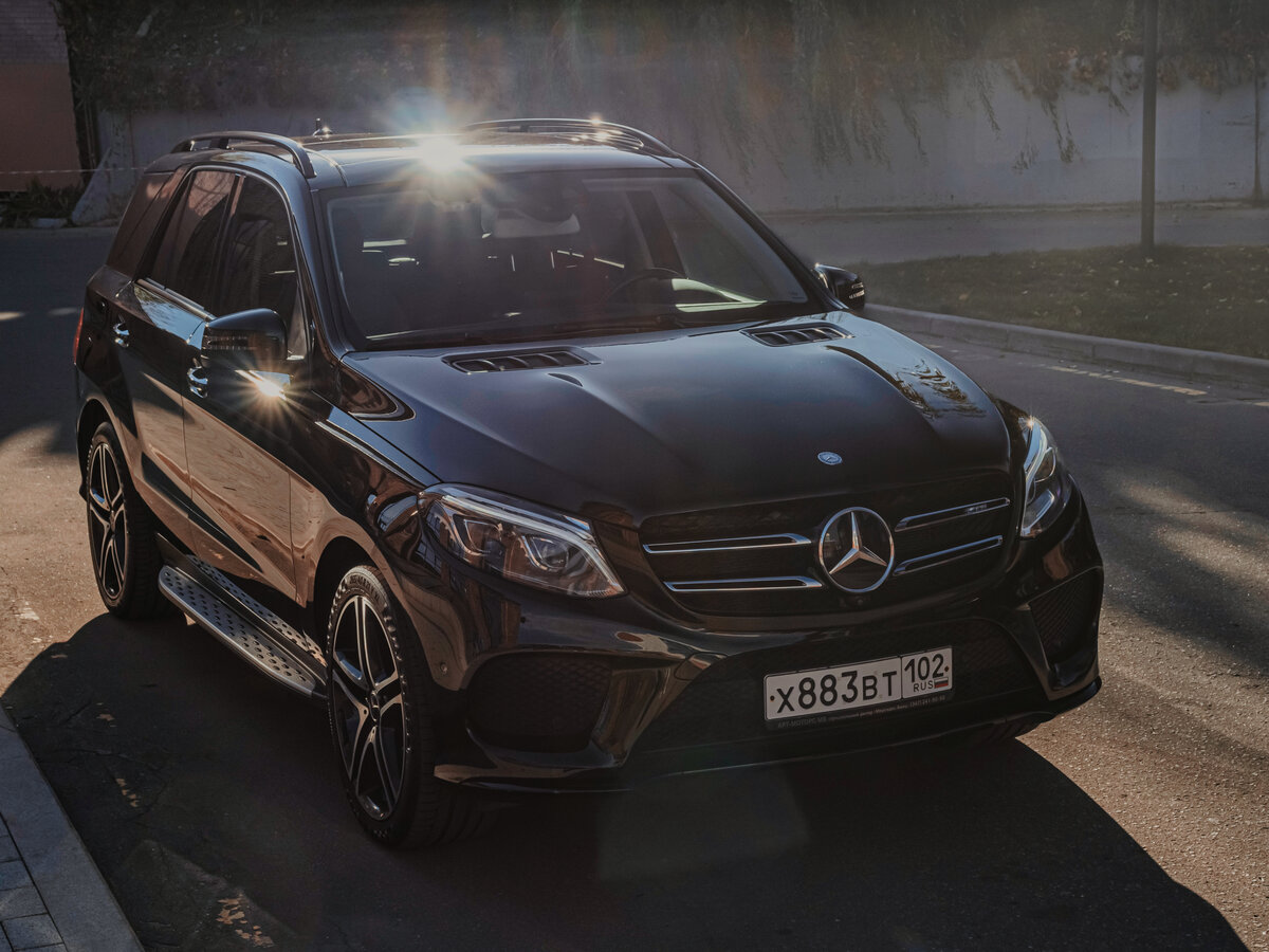 Купить б/у Mercedes-Benz GLE AMG I (W166) 43 AMG 3.0 AT (367 л.с.) 4WD бензин автомат в Москве ...