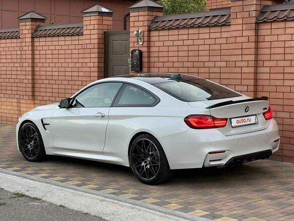 Купить б/у BMW M4 F82/F83 Рестайлинг Competition Package 3.0 AMT (450 л.с.) бензин робот в ...