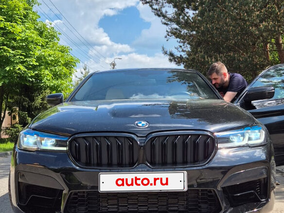 Купить б/у BMW 5 серии VII (G30/G31) 530d xDrive 3.0d AT (249 л.с.) 4WD ...