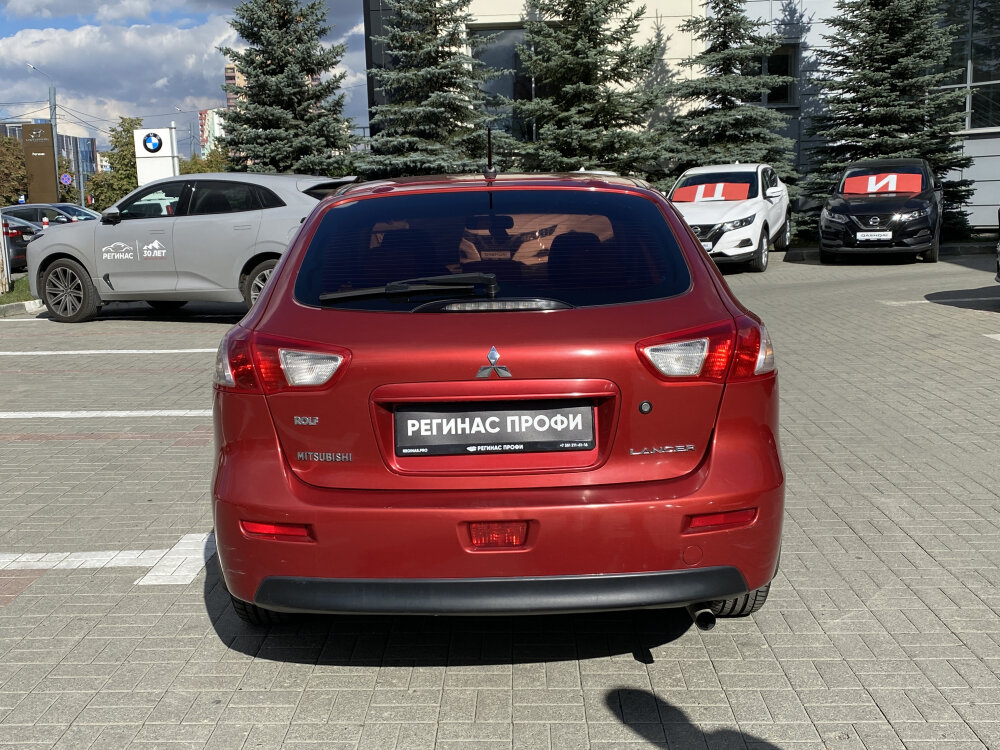 Купить б/у Mitsubishi Lancer X 1.8 MT (143 л.с.) бензин механика в Челябинске: красный Митсубиси ...