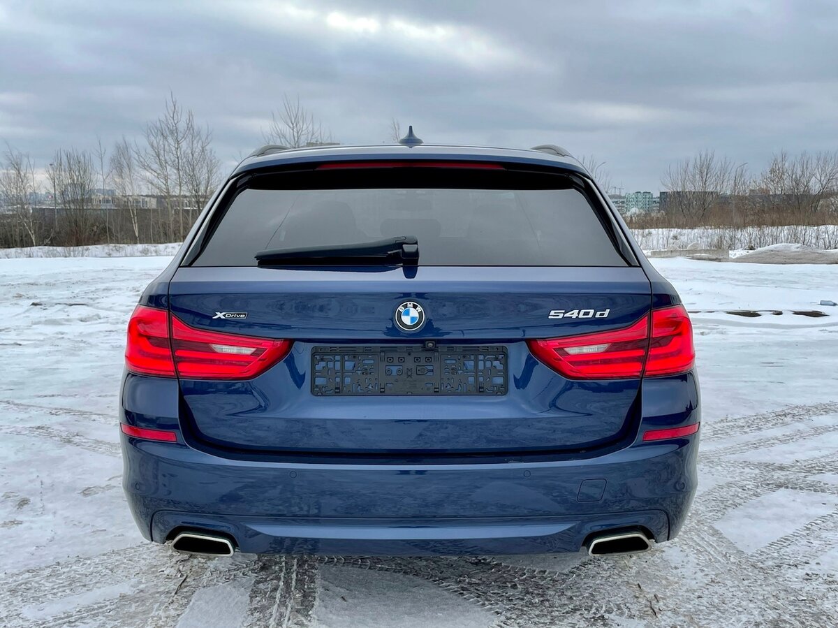 Купить б/у BMW 5 серии VII (G30/G31) 540d xDrive 3.0d AT (320 л.с.) 4WD ...