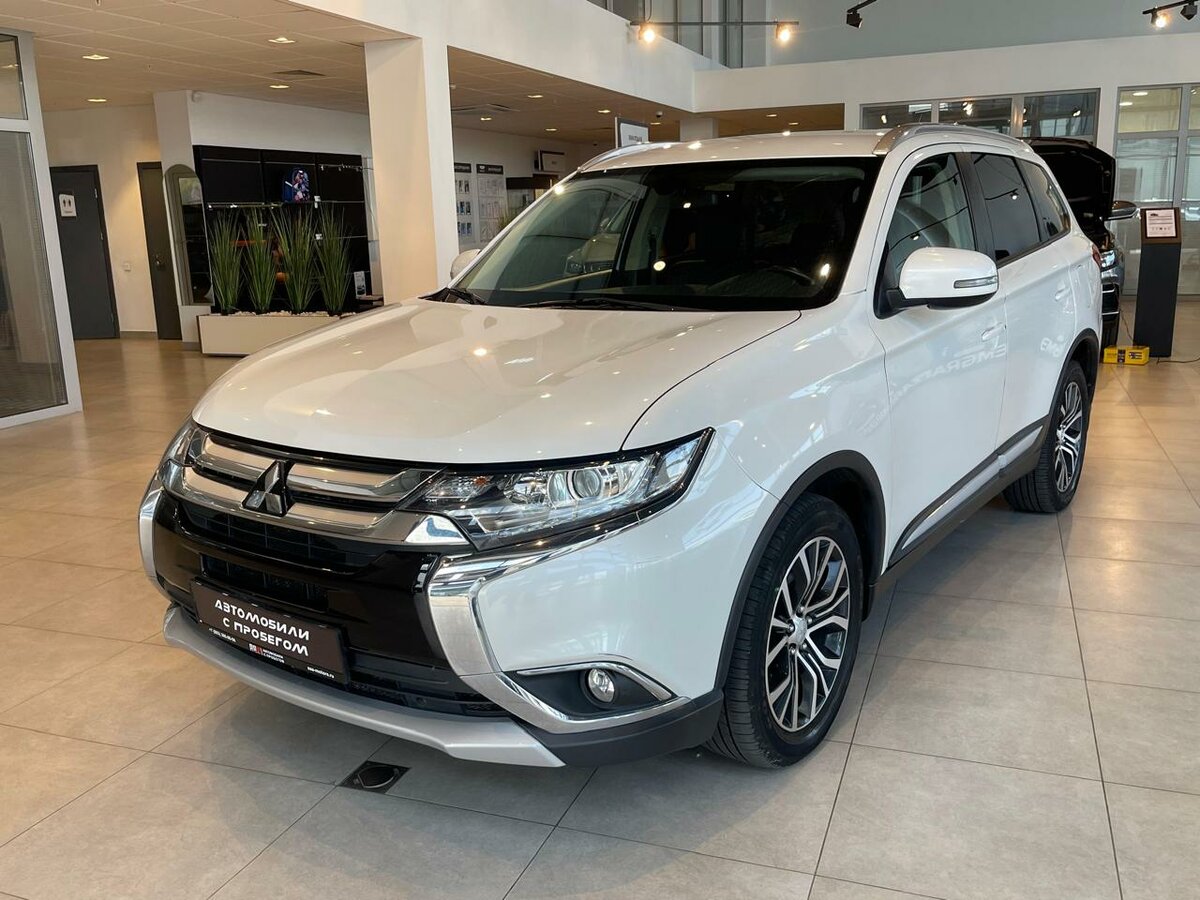 Купить б/у Mitsubishi Outlander III Рестайлинг 2 2.4 CVT (167 л.с.) 4WD бензин вариатор в ...