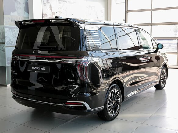 Купить новый Hongqi HQ9 2022-2025 2.0 AT (245 л.с.) бензин автомат в Рязани: чёрный Хончи ЭйчКью ...