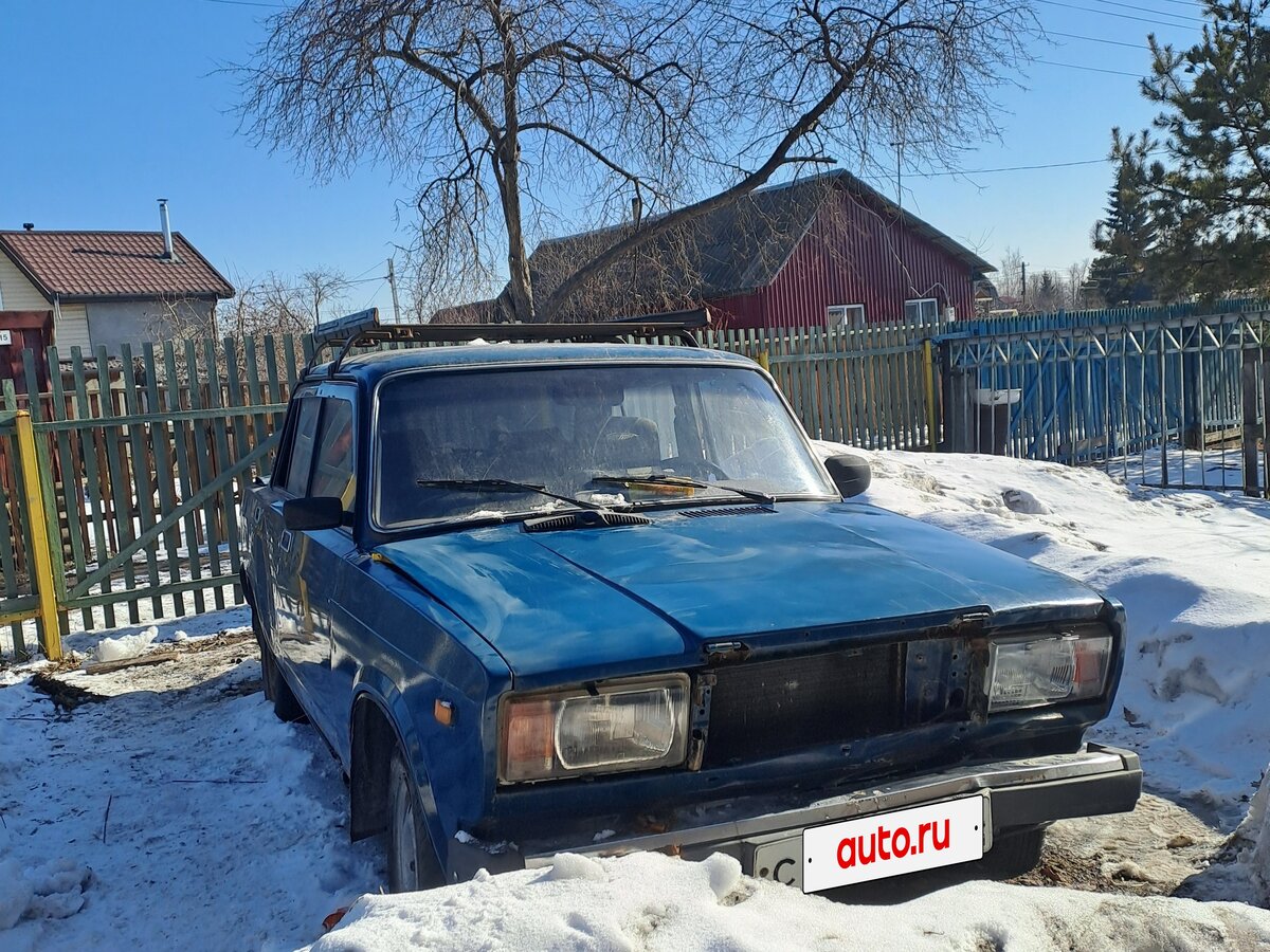 Купить б/у Lada (ВАЗ) 2107 1982-2012 1.6 MT (74 л.с.) бензин механика в Омске: синий Лада 2107 ...