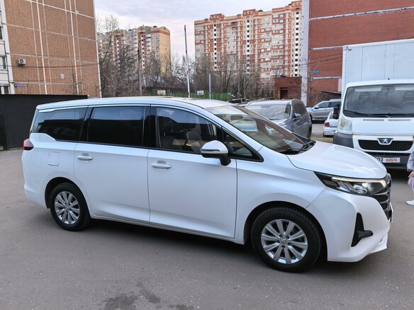 Купить б/у GAC Trumpchi GM6 2018-2020 1.5 AMT (169 л.с.) бензин робот в Балашихе: белый Трампчи ...