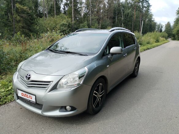 Купить б/у Toyota Verso I 1.8 CVT (147 л.с.) бензин вариатор в Щёлково ...