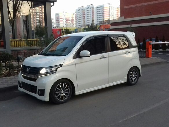 Купить б/у Honda N-WGN I Рестайлинг 0.7 CVT (64 л.с.) бензин вариатор в Новороссийске: белый ...