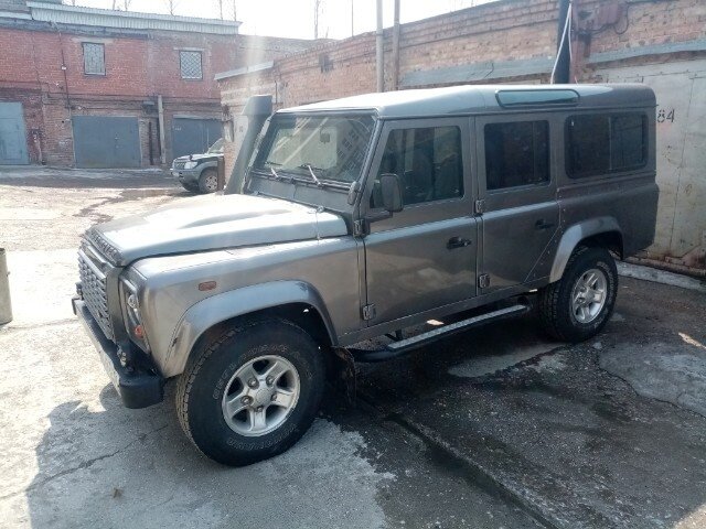 Купить б/у Land Rover Defender I Рестайлинг Base Utility 110 2.4d MT ...