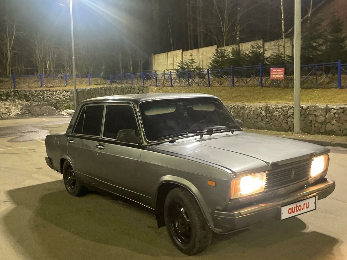 Купить б/у Lada (ВАЗ) 2105 1979-2011 1.6 MT (80 л.с.) бензин механика в Санкт-Петербурге ...