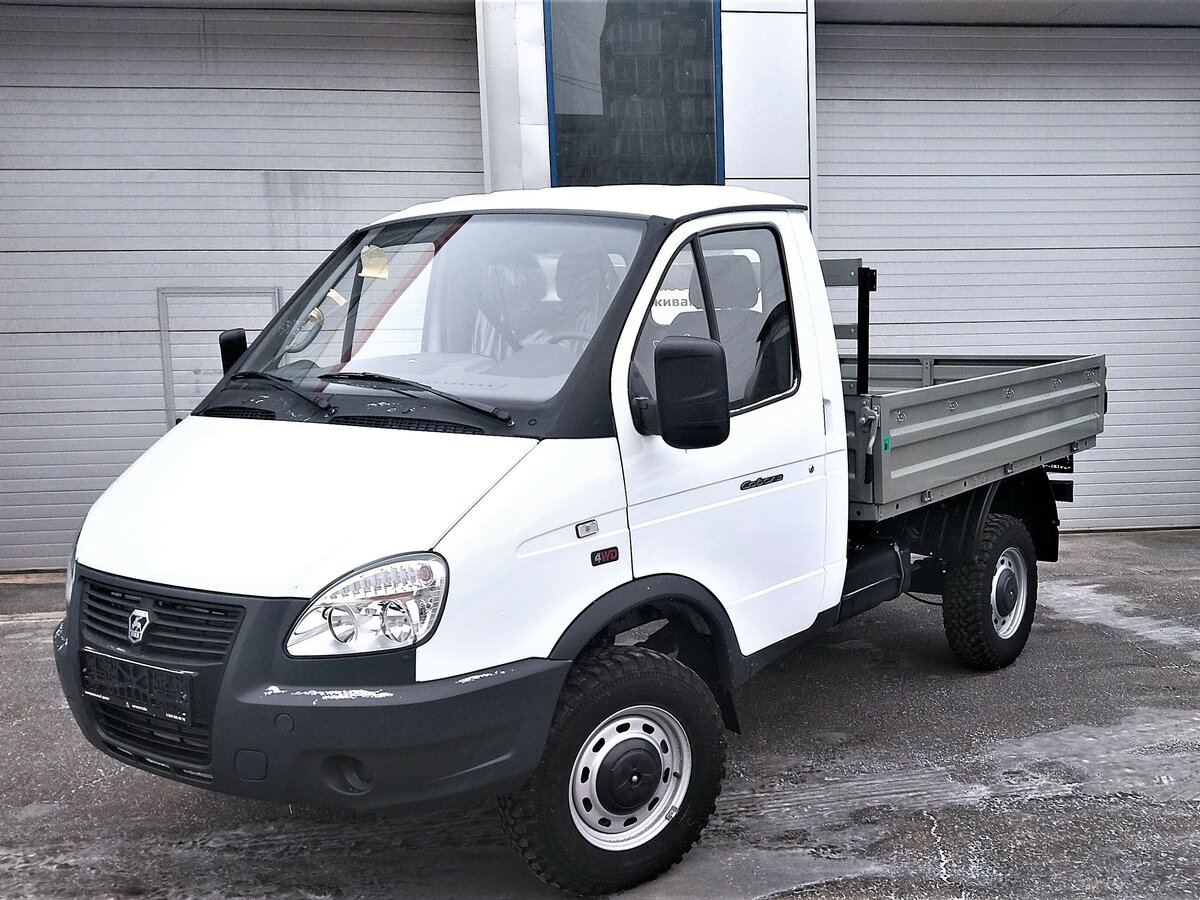 Купить новый ГАЗ Соболь (2310) бензин механика в Красноярске: белый ...