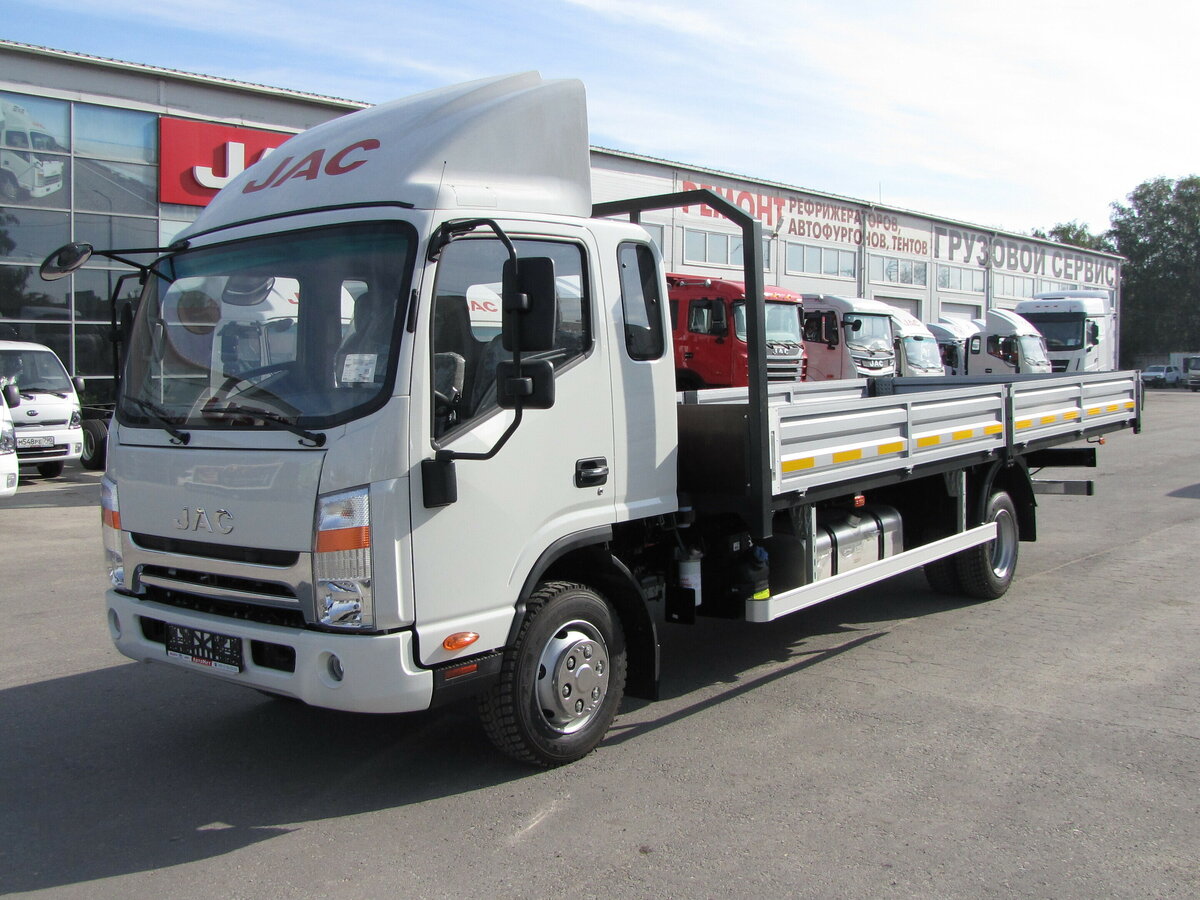 Купить новый JAC N90 дизель механика в Рязани: белый бортовой грузовик 2024 года по цене 5 700 ...