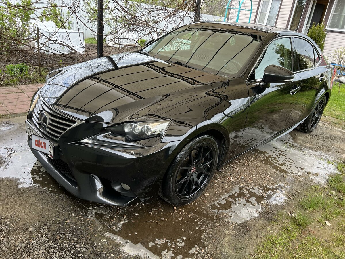 Купить б/у Lexus IS III 300h 2.5hyb CVT (181 л.с.) гибрид вариатор в Реутове: чёрный Лексус ИС ...