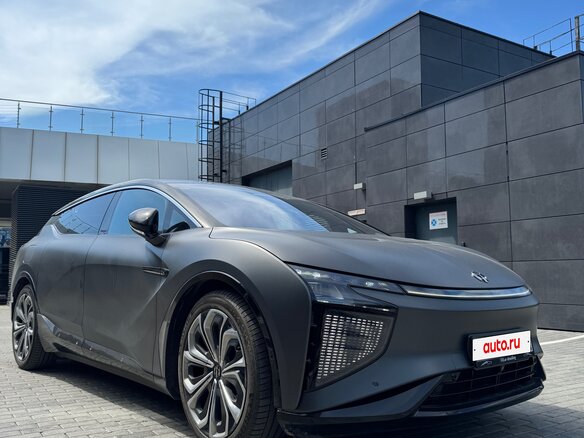 Купить б/у HiPhi X 2020-2024 Electro AT (440.0 кВт) 4WD электро автомат в Екатеринбурге: серый ...