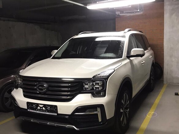 Купить б/у GAC GS8 I 2.0 AT (190 л.с.) 4WD бензин автомат в Санкт-Петербурге: белый ГАК ГС8 I ...