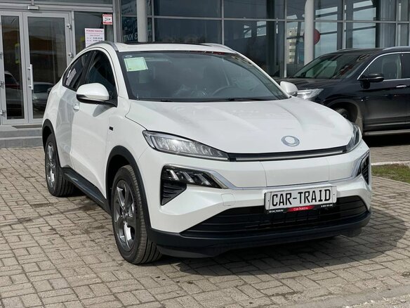 Купить б/у Ciimo (Dongfeng-Honda) M-NV I Electro AT (120.0 кВт) электро ...