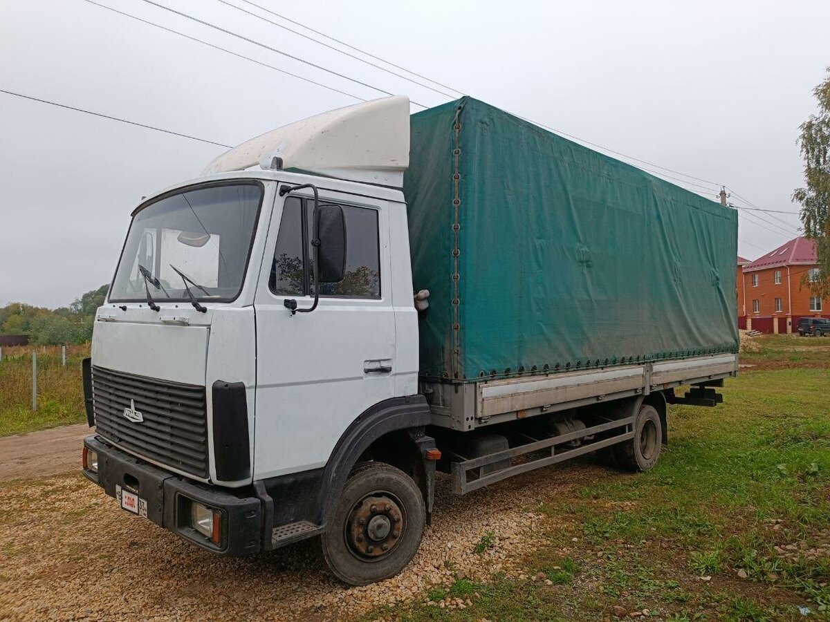 Купить б/у МАЗ 4370 дизель механика в Ковардицах: белый тент 2011 года ...