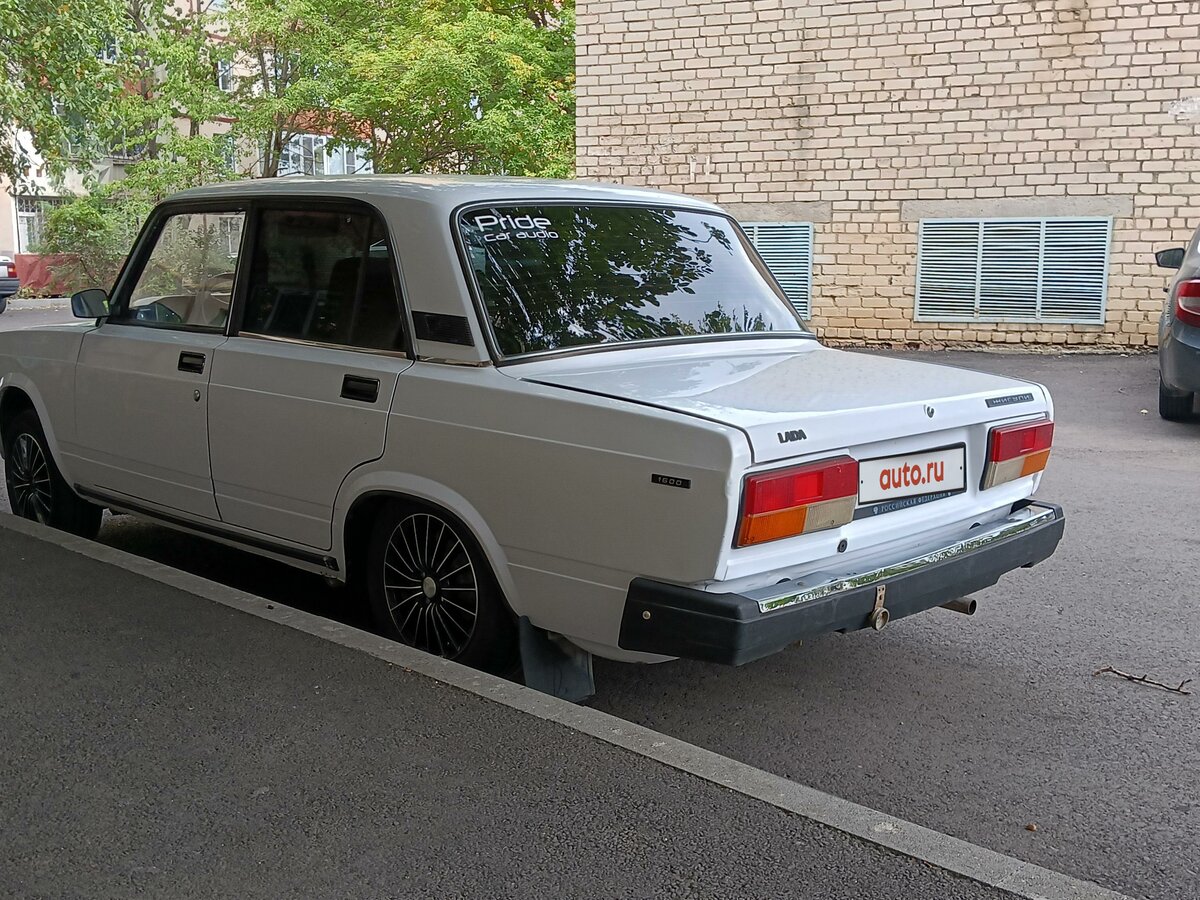 Купить б/у Lada (ВАЗ) 2107 1982-2012 1.6 MT (74 л.с.) бензин механика в Благодарном: белый Лада ...