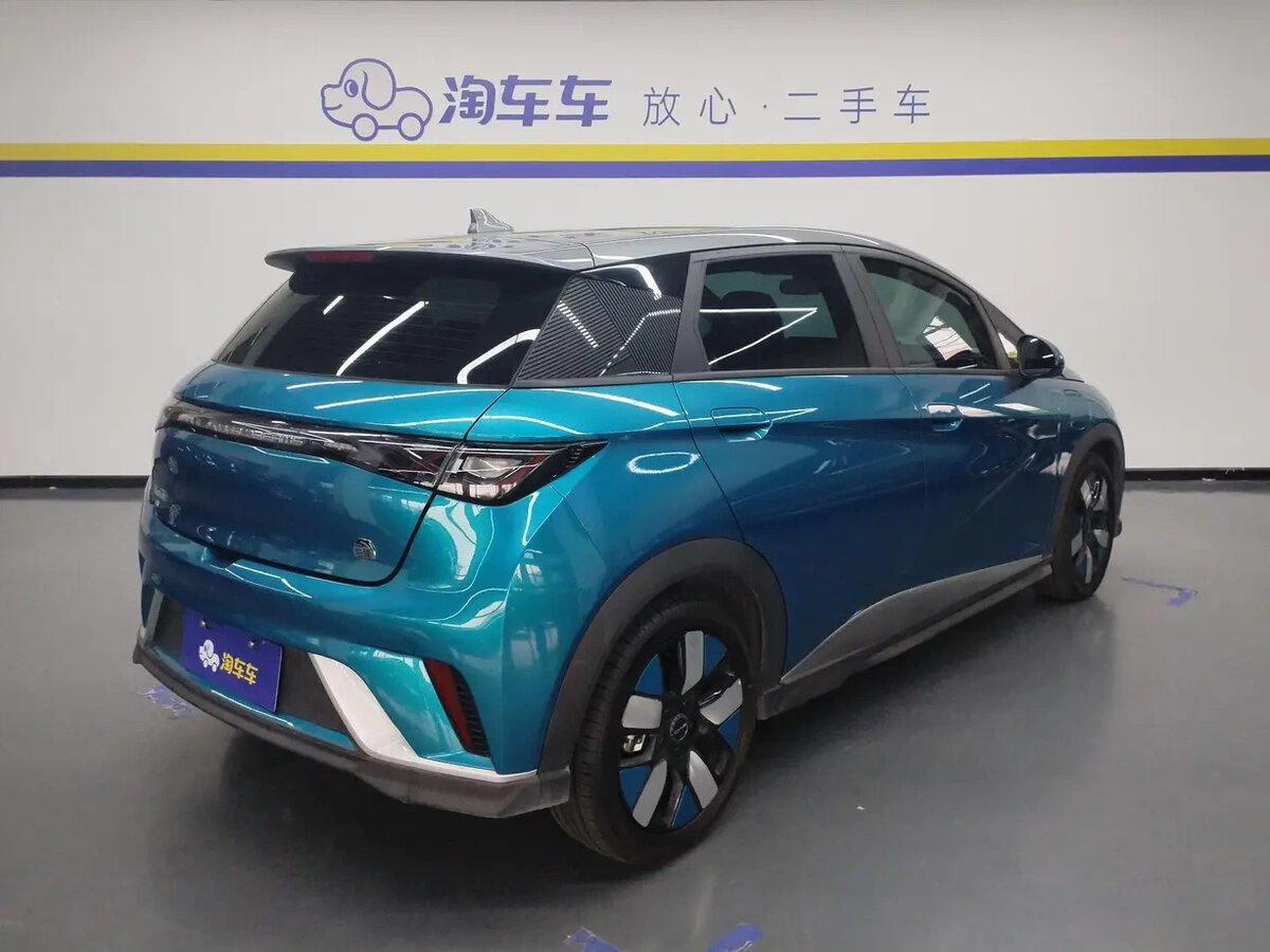 Купить б/у BYD Dolphin 2021-2024 44.9 kWh Electro AT (70.0 кВт) электро ...