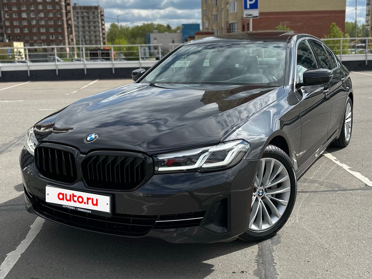 Купить б/у BMW 5 серии VII (G30/G31/G38) Рестайлинг 530i xDrive 2.0 AT (252 л.с.) 4WD бензин ...