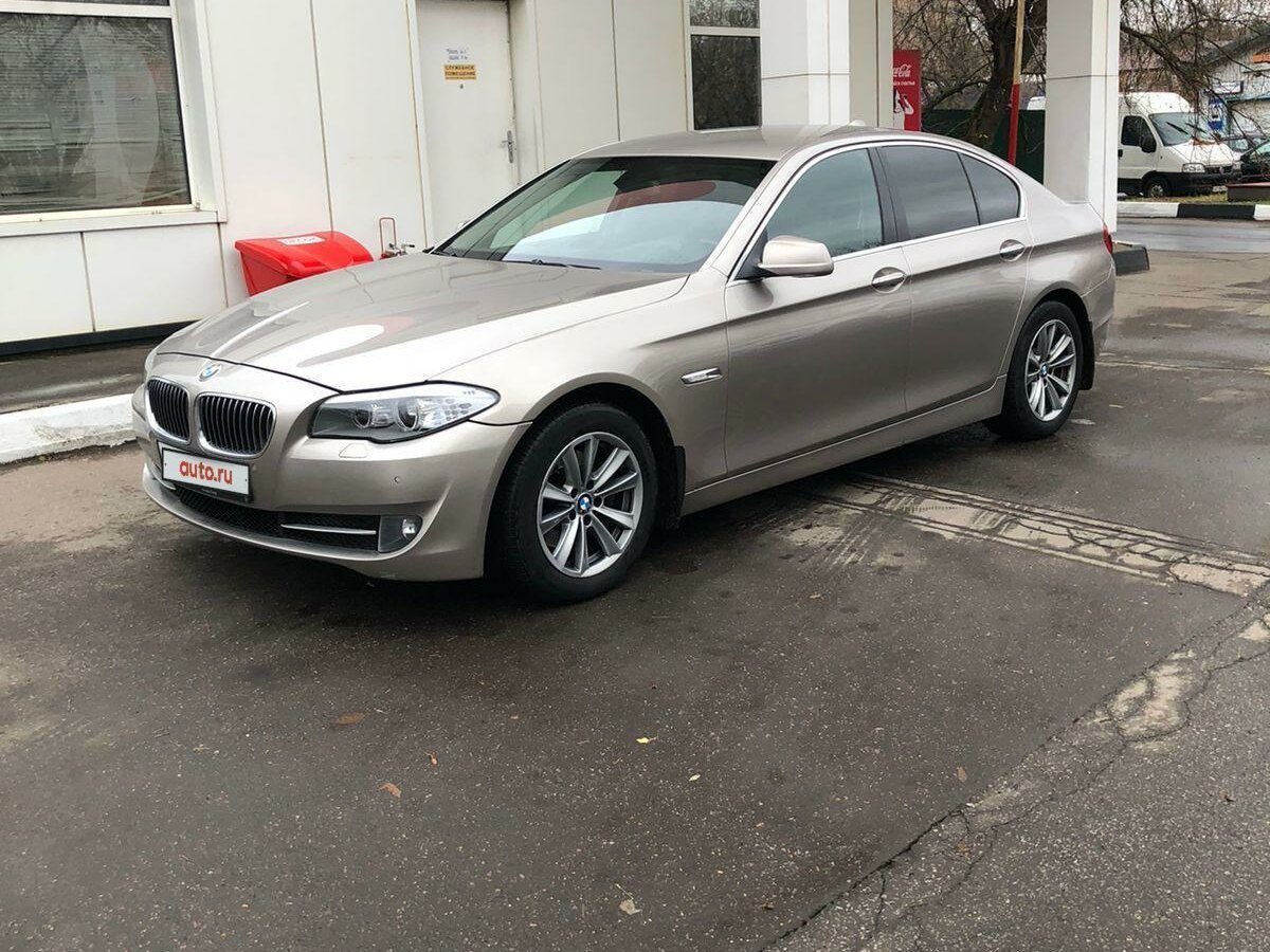 Купить б/у BMW 5 серии VI (F10/F11/F07) 528Li 2.0 AT (245 л.с.) бензин автомат в Москве: бежевый ...