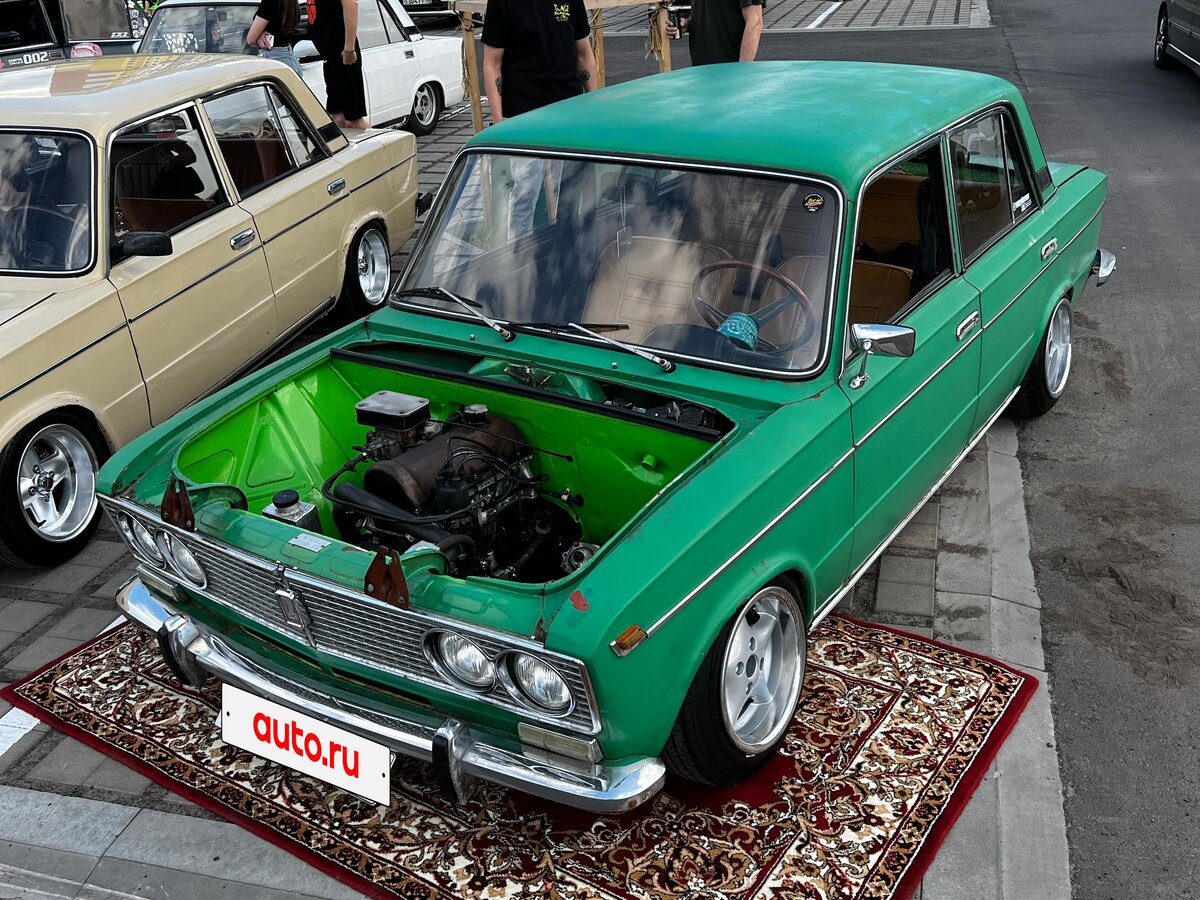 Купить б/у Lada (ВАЗ) 2103 1972-1984 1.5 MT (75 л.с.) бензин механика в ...