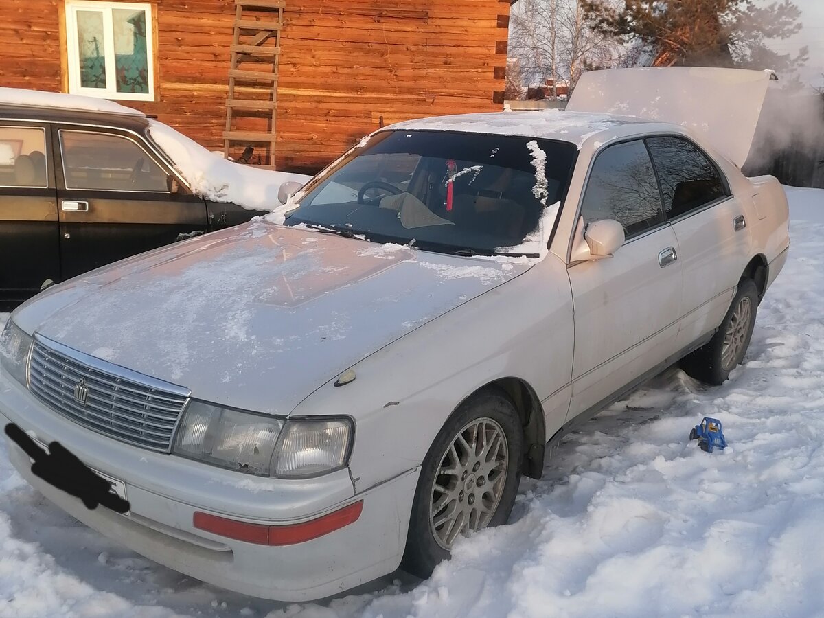 Купить б/у Toyota Crown IX (S140) 2.5 AT (180 л.с.) бензин автомат в Чите: белый Тойота Краун IX ...
