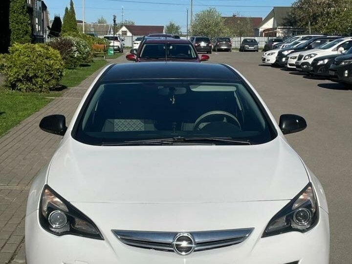 Купить б/у Opel Astra J Рестайлинг GTC 1.4 AT (140 л.с.) бензин автомат ...