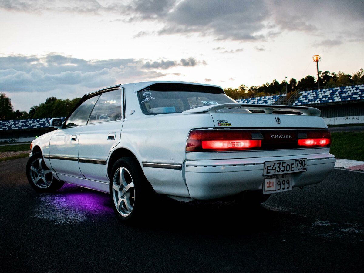 Купить б/у Toyota Chaser IV (X80) 2.0 AT (135 л.с.) бензин автомат в ...