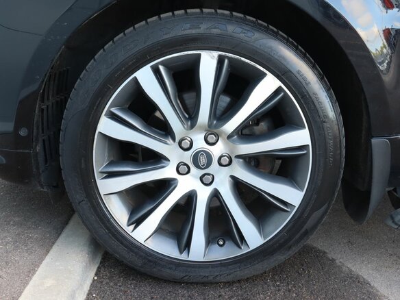 Купить б/у Land Rover Range Rover Sport II Рестайлинг 3.0d AT (249 л.с ...