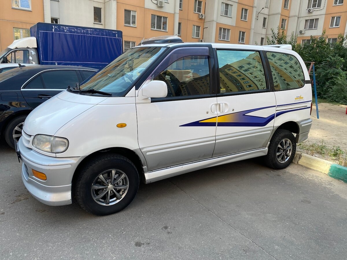 Купить б/у Nissan Serena I (C23) 2.0d AT (91 л.с.) 4WD дизель автомат в ...