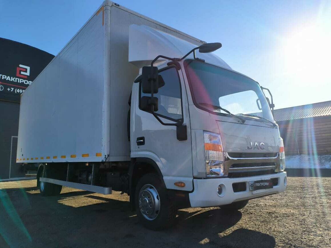 Купить б/у JAC N90 дизель механика в Подольске: белый изотермический кузов 2023 года на Авто.ру ...