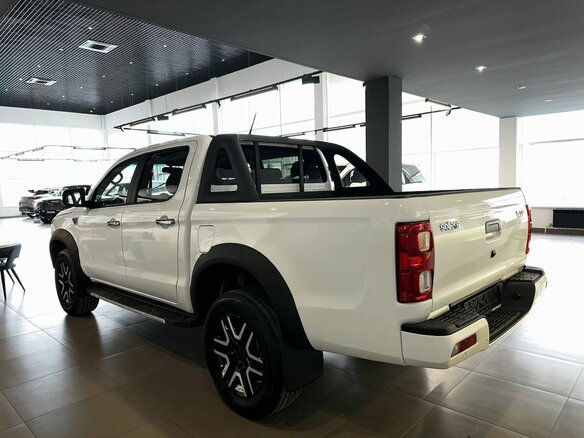 Купить новый Sollers ST8 2024-2025 2.0d MT (136 л.с.) 4WD дизель механика в Туле: белый Соллерс ...