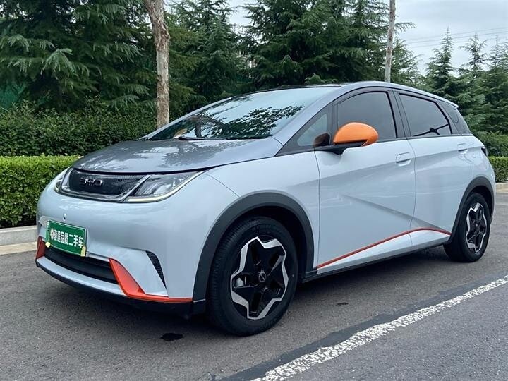 Купить б/у BYD Dolphin 2021-н.в. 44.9 kWh Electro AT (70 кВт) электро ...