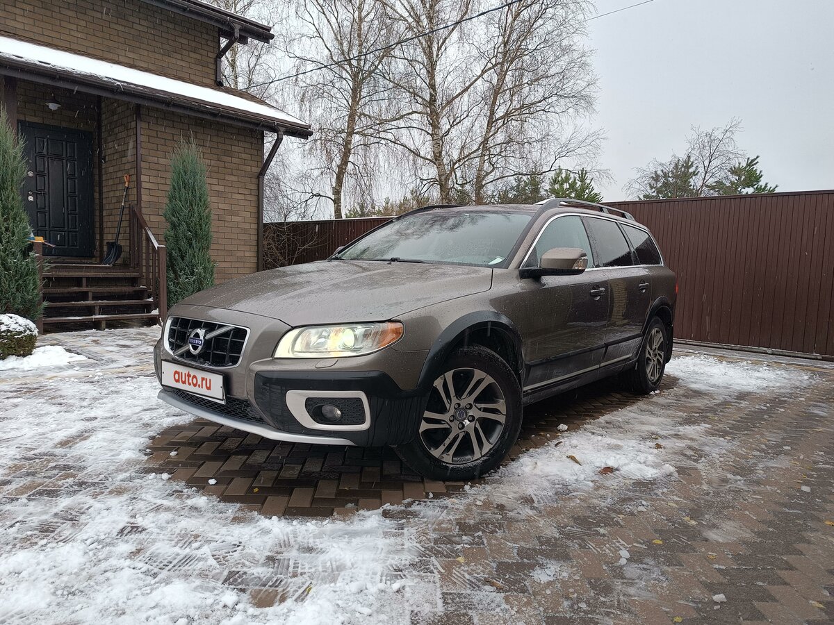 Купить б/у Volvo XC70 II 2.4d AT (163 л.с.) 4WD дизель автомат в Москве: коричневый Вольво XC70 ...