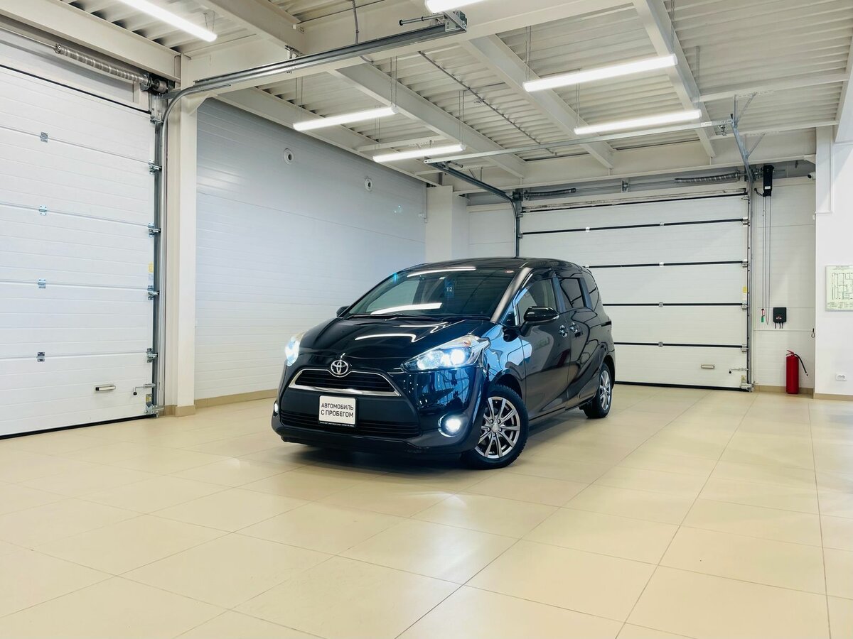 Купить б/у Toyota Sienta II 1.5 CVT (109 л.с.) бензин вариатор в ...